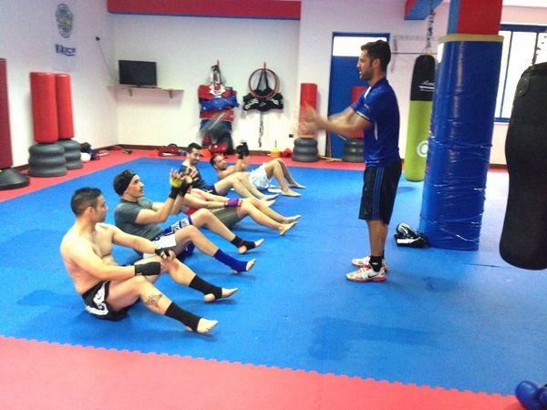 Il pugile Marcello ‘Cello’ Renda in vacanza a Ciro’ Marina – ilCirotano