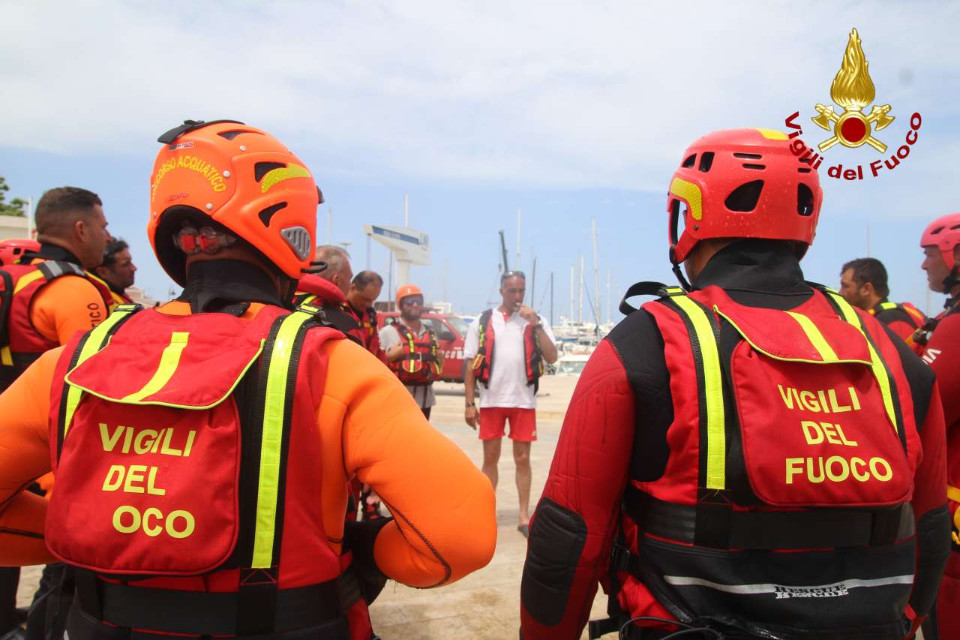 Concluso il Corso per operatori moto d'acqua vigili del fuoco Vigili del Fuoco - ilCirotano