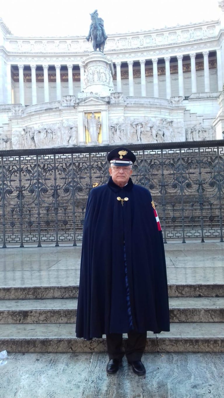 La delegazione di Crotone delle Guardie d’Onore alle Reali Tombe del ...