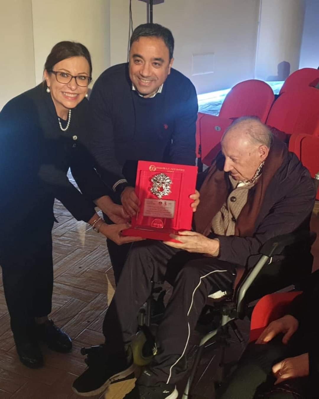 Il 27 dicembre al Teatro Alikia il Lions Club Cirò Krimisa ha reso ...