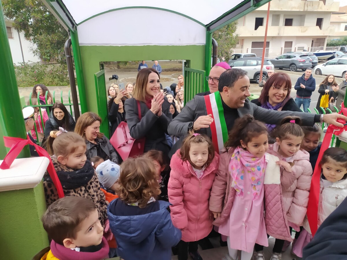 Inaugurata la nuova Scuola dell'Infanzia "Capo Trionto" dell'Istituto Casopero di Cirò Marina ...