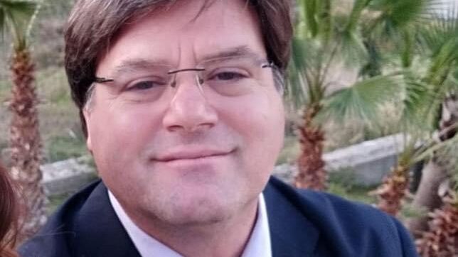 Addio all'avvocato Antonio Anania, una perdita per la comunità di Cirò ...