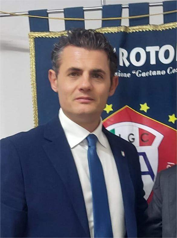 Nominati cinque Arbitri Benemeriti della Sezione A.I.A. di Crotone: un ...